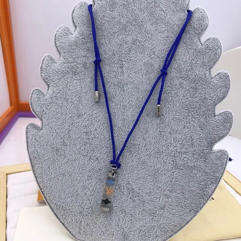 Mirror quality Louis Vuitton Necklaces
