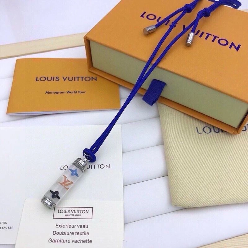 Mirror quality Louis Vuitton Necklaces