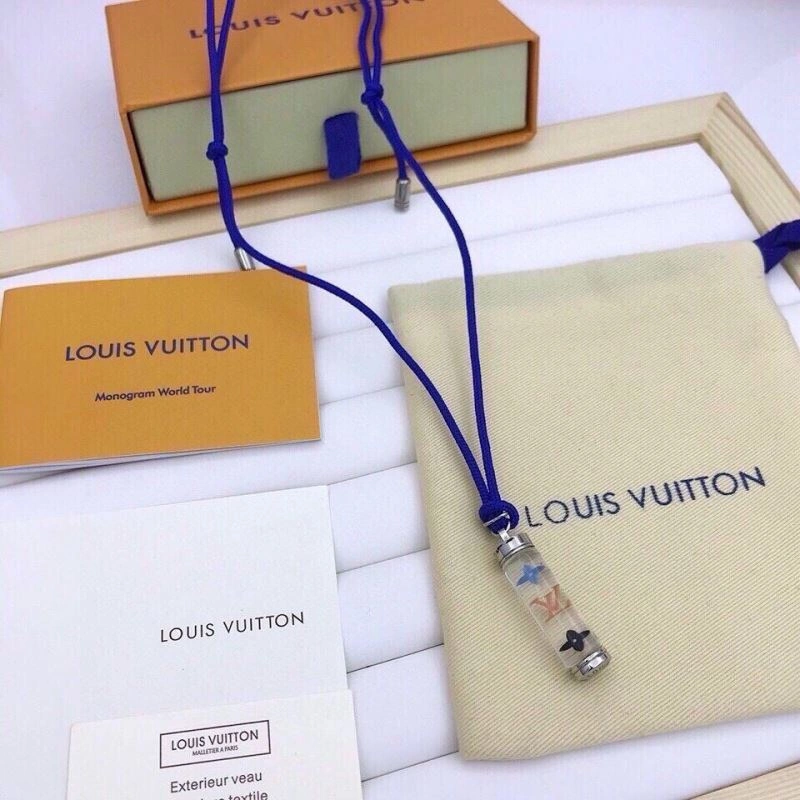 Mirror quality Louis Vuitton Necklaces