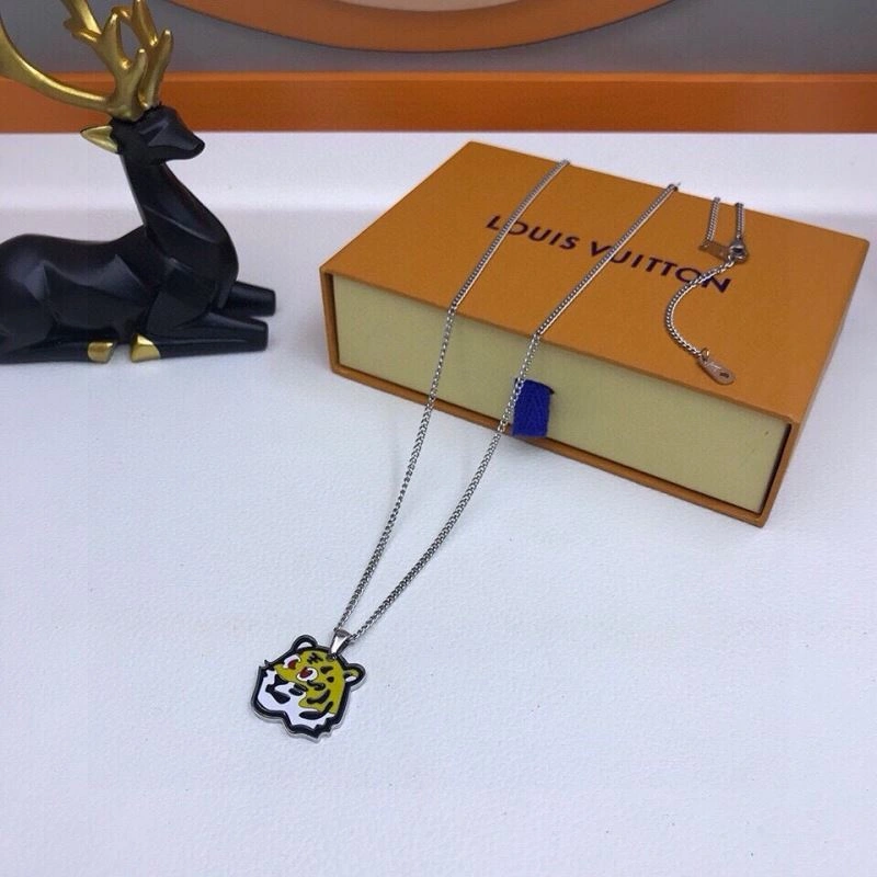 Bargain Louis Vuitton Necklaces
