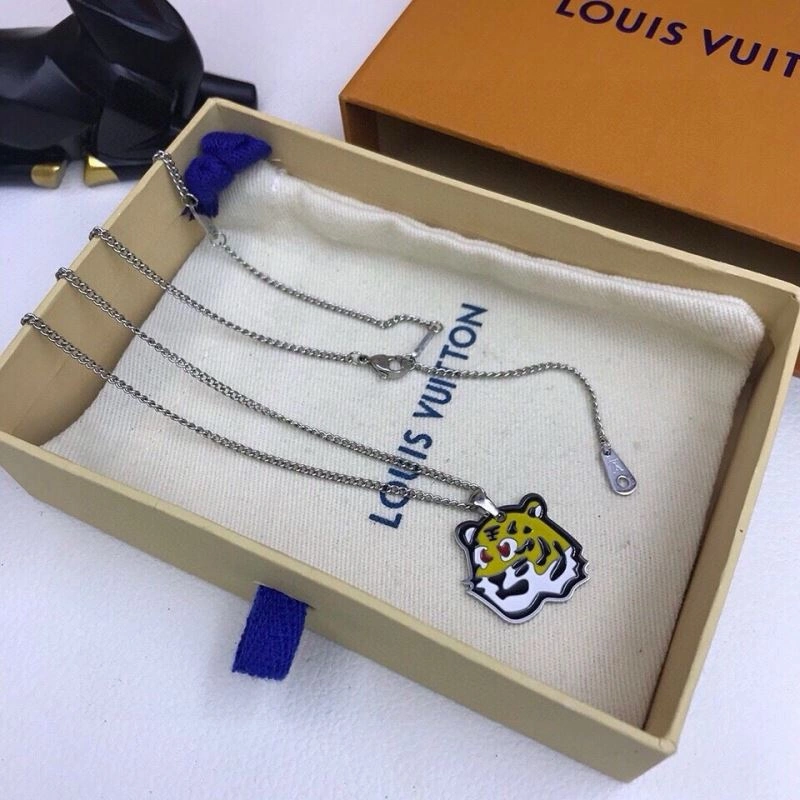 Bargain Louis Vuitton Necklaces
