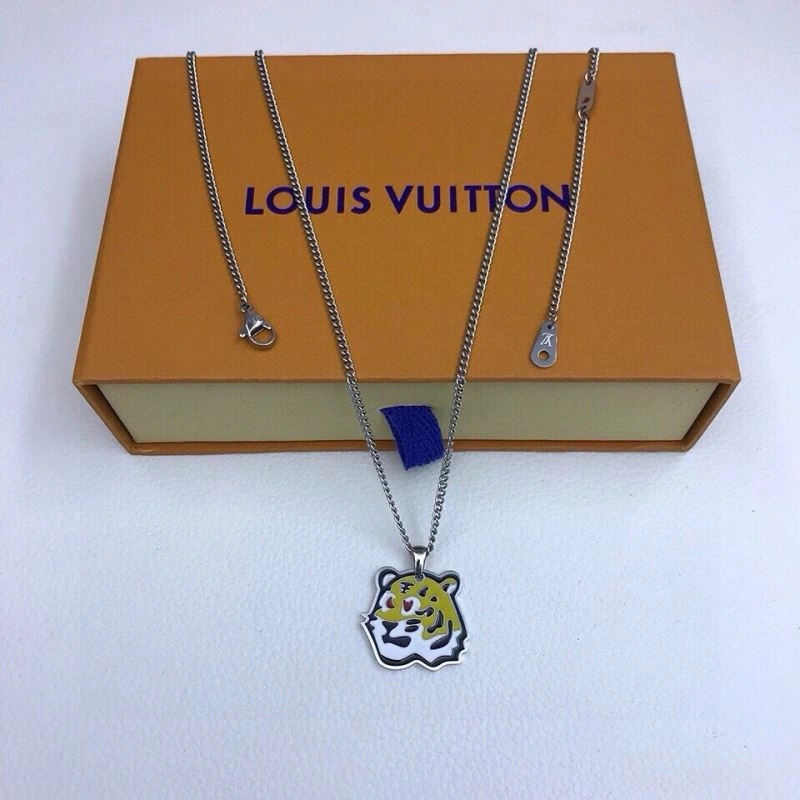 Bargain Louis Vuitton Necklaces
