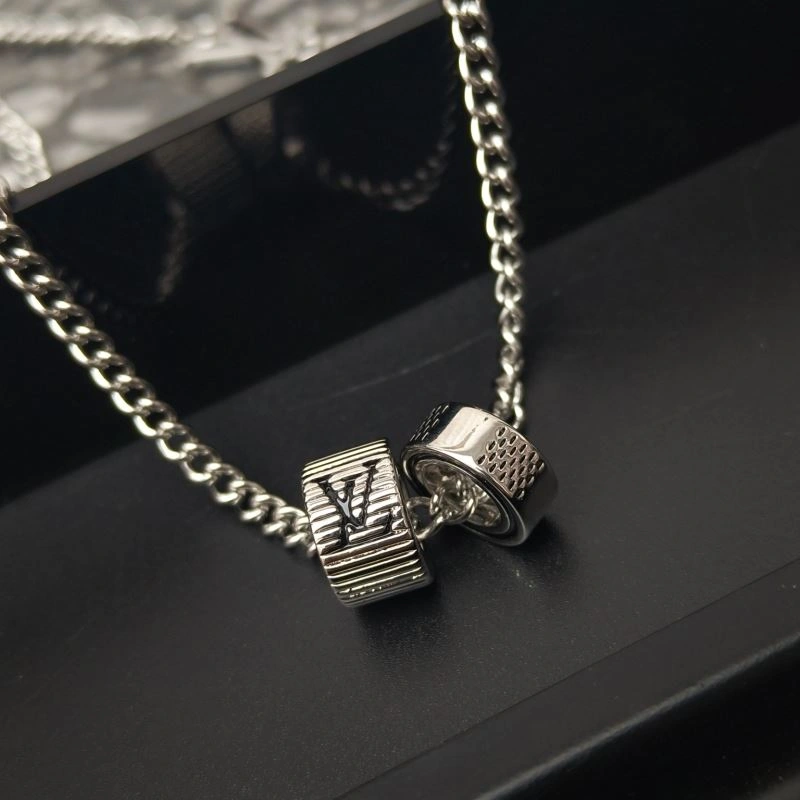 Cut-rate Louis Vuitton Necklaces