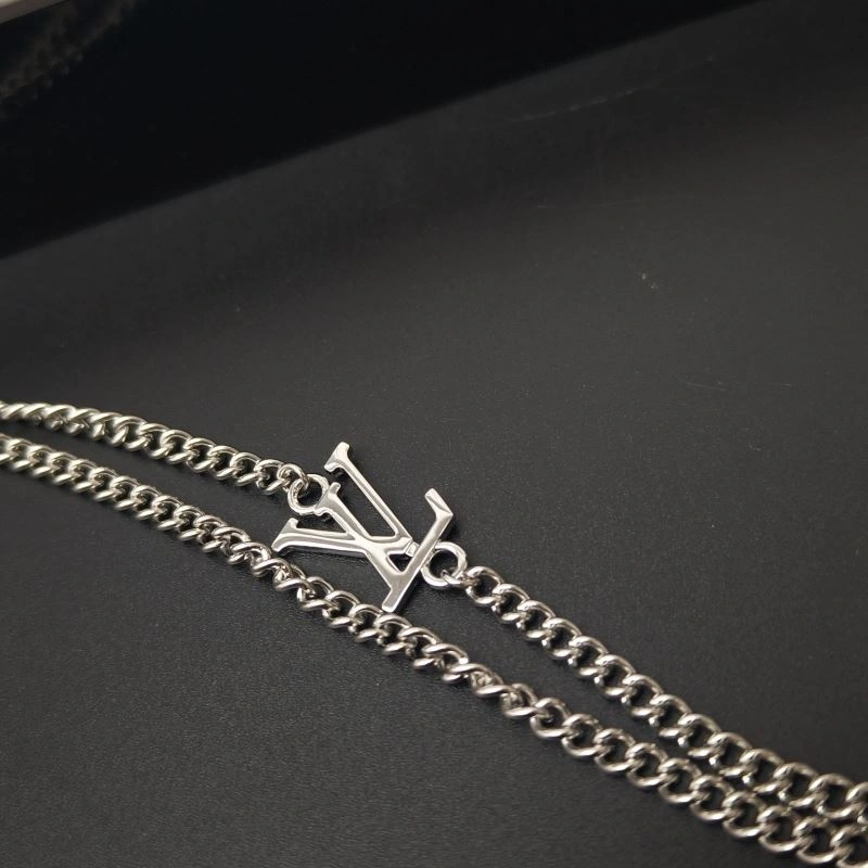 Cut-rate Louis Vuitton Necklaces