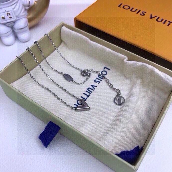 Economical Louis Vuitton Necklaces