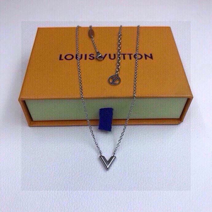 Economical Louis Vuitton Necklaces