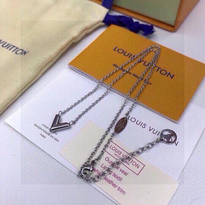 Economical Louis Vuitton Necklaces