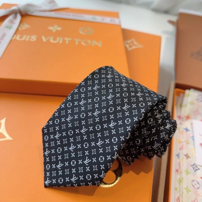 Accurate model Louis Vuitton Neckties