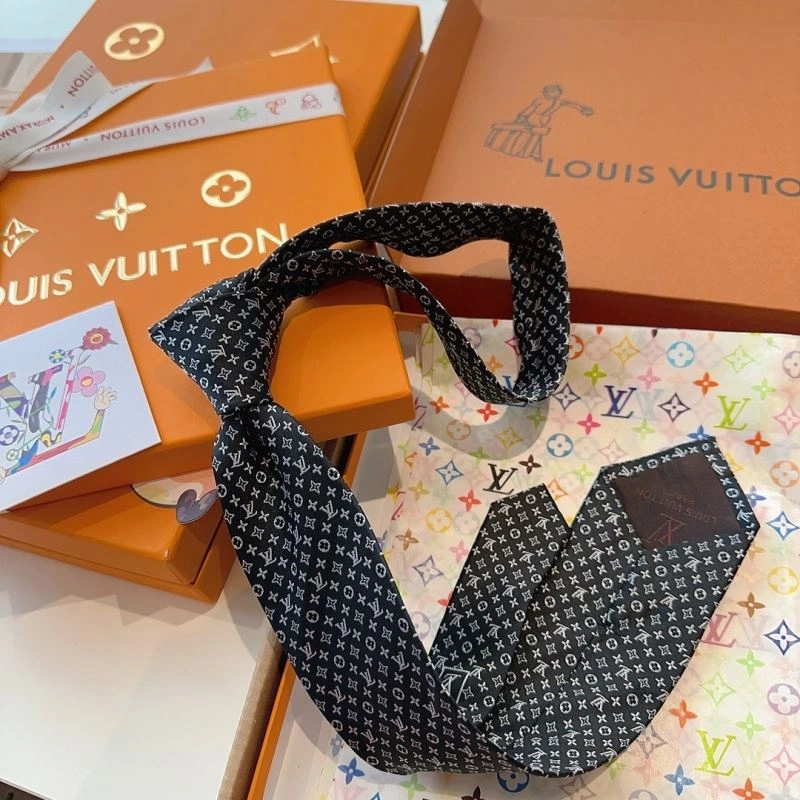 Accurate model Louis Vuitton Neckties
