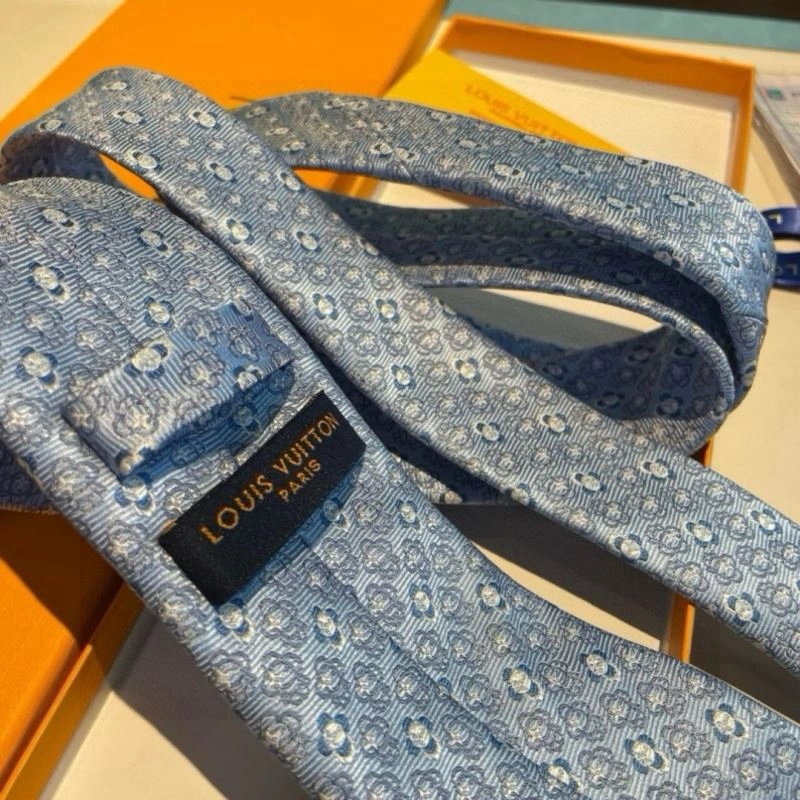 Accurate model Louis Vuitton Neckties