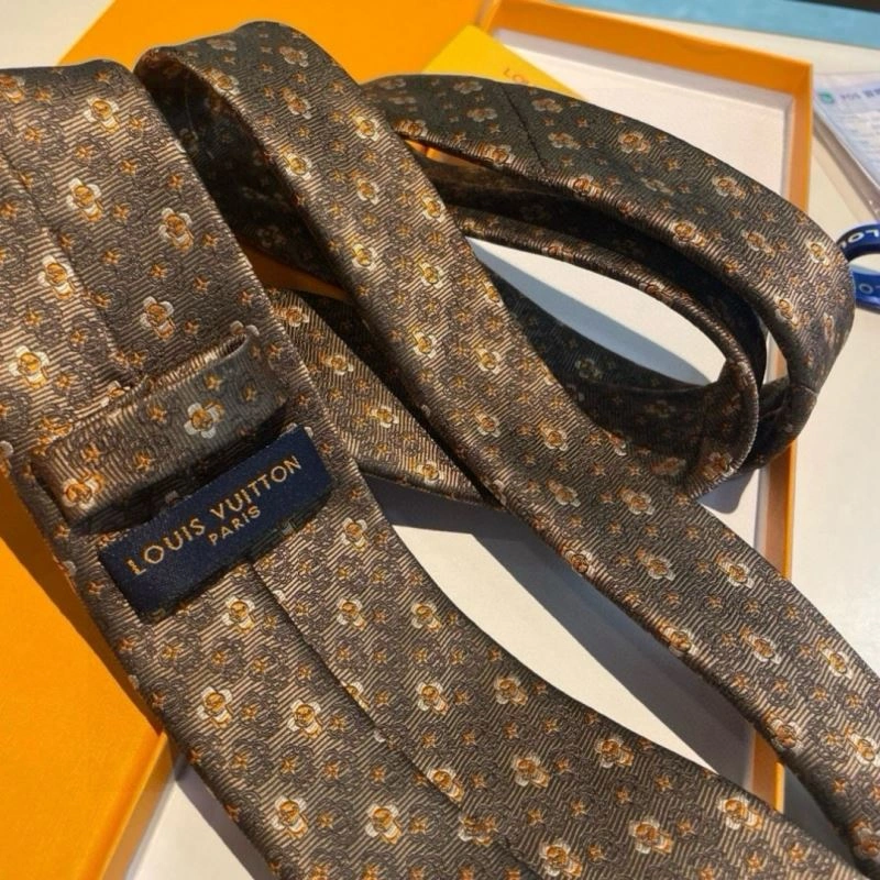 Top match Louis Vuitton Neckties
