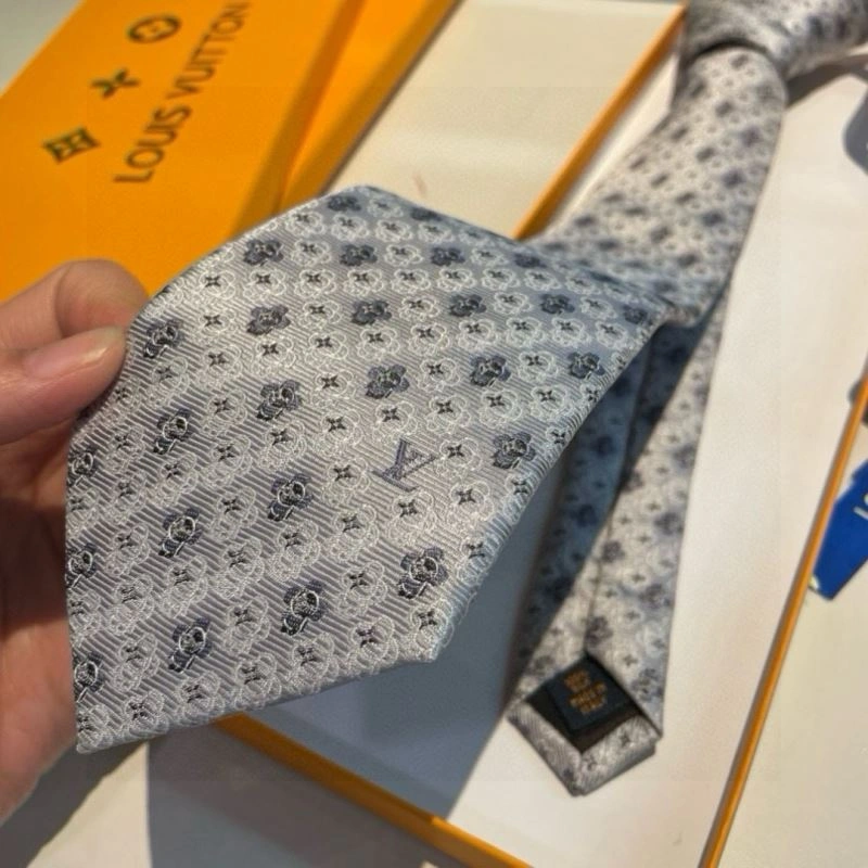 Accurate model Louis Vuitton Neckties