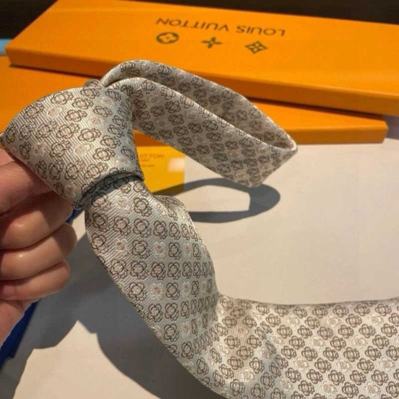 Accurate model Louis Vuitton Neckties