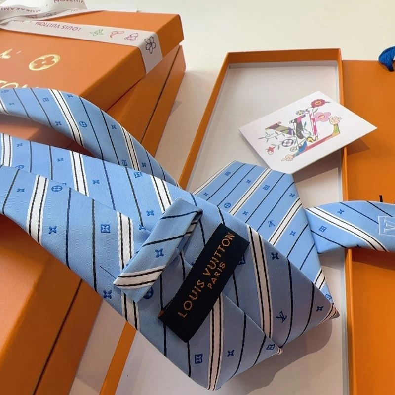 Top mirror Louis Vuitton Neckties
