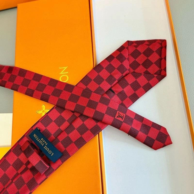 Top mirror Louis Vuitton Neckties