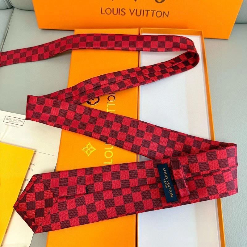 Top mirror Louis Vuitton Neckties