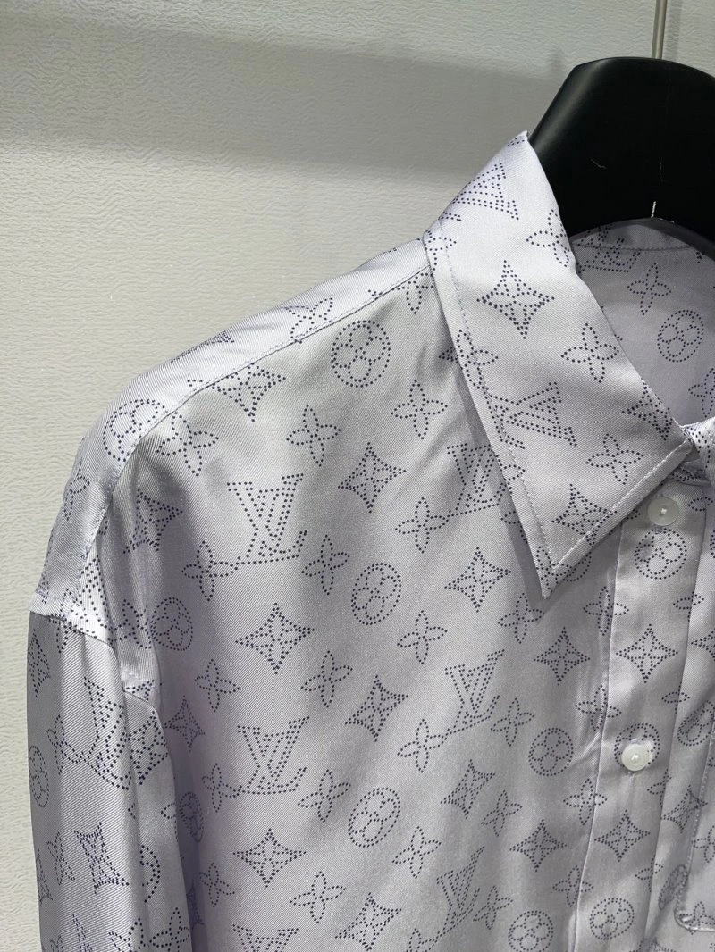 Exact replica Louis Vuitton Nightwear