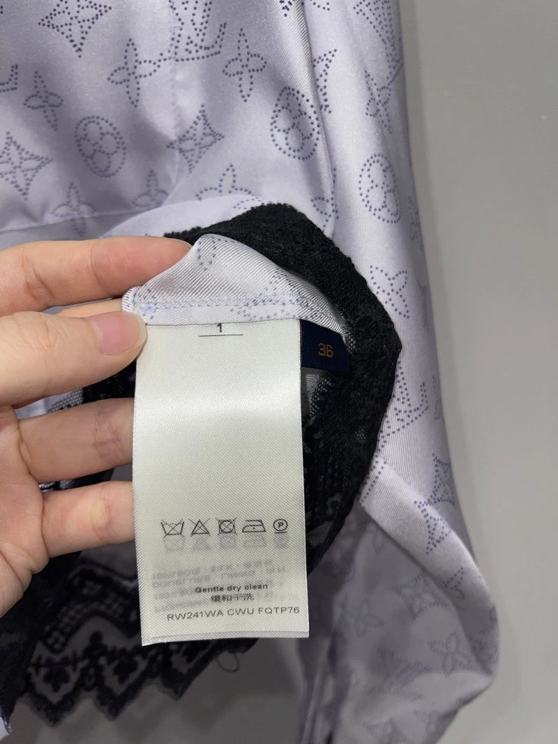 Exact replica Louis Vuitton Nightwear