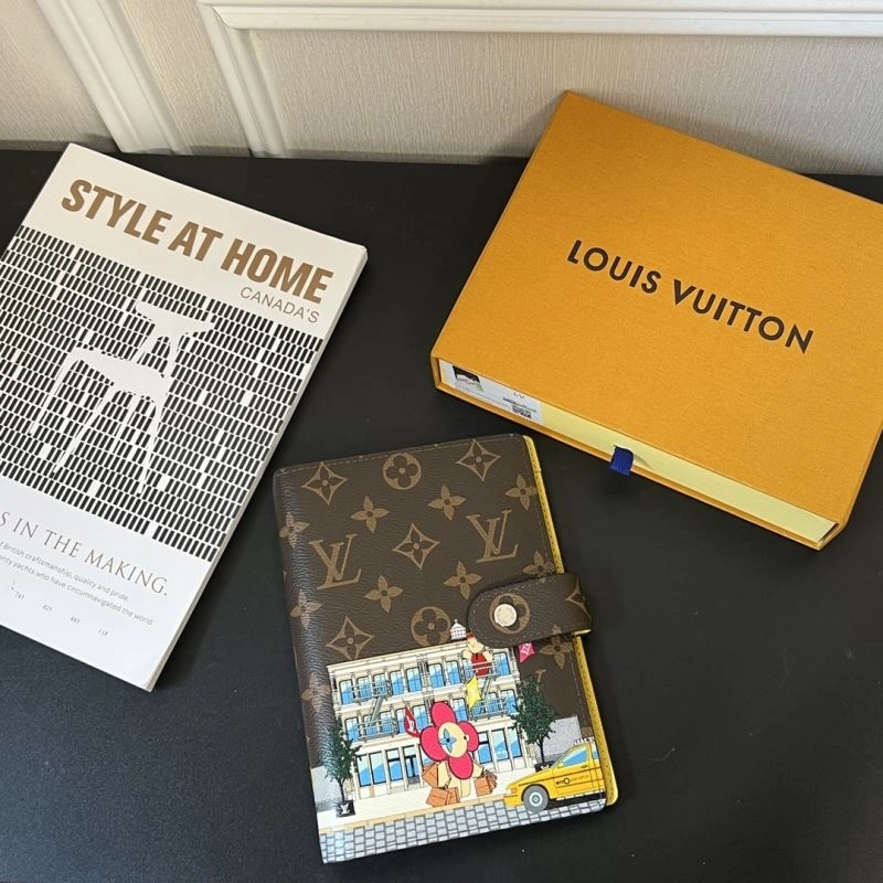 Bargain Louis Vuitton Notepads