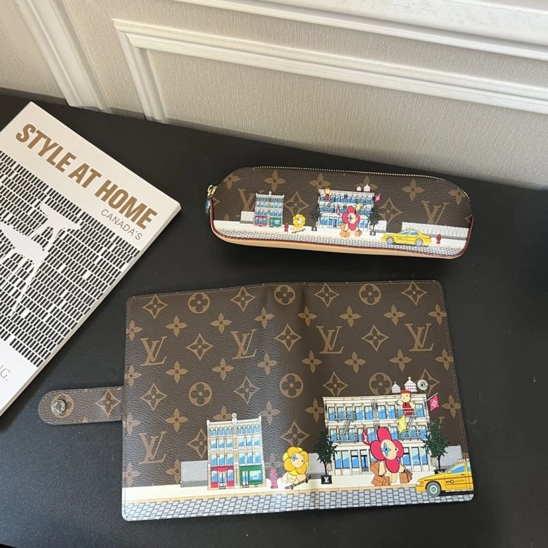 Bargain Louis Vuitton Notepads