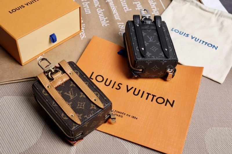 Value-priced Louis Vuitton Ornaments
