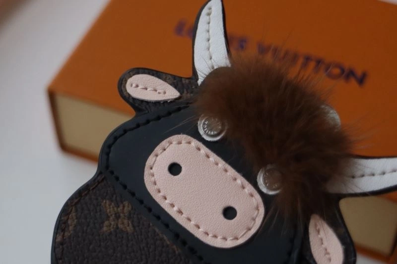 Accurate model Louis Vuitton Ornaments