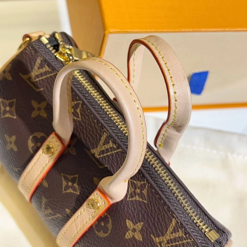 Bargain Louis Vuitton Ornaments