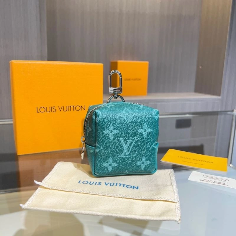 Accurate model Louis Vuitton Ornaments