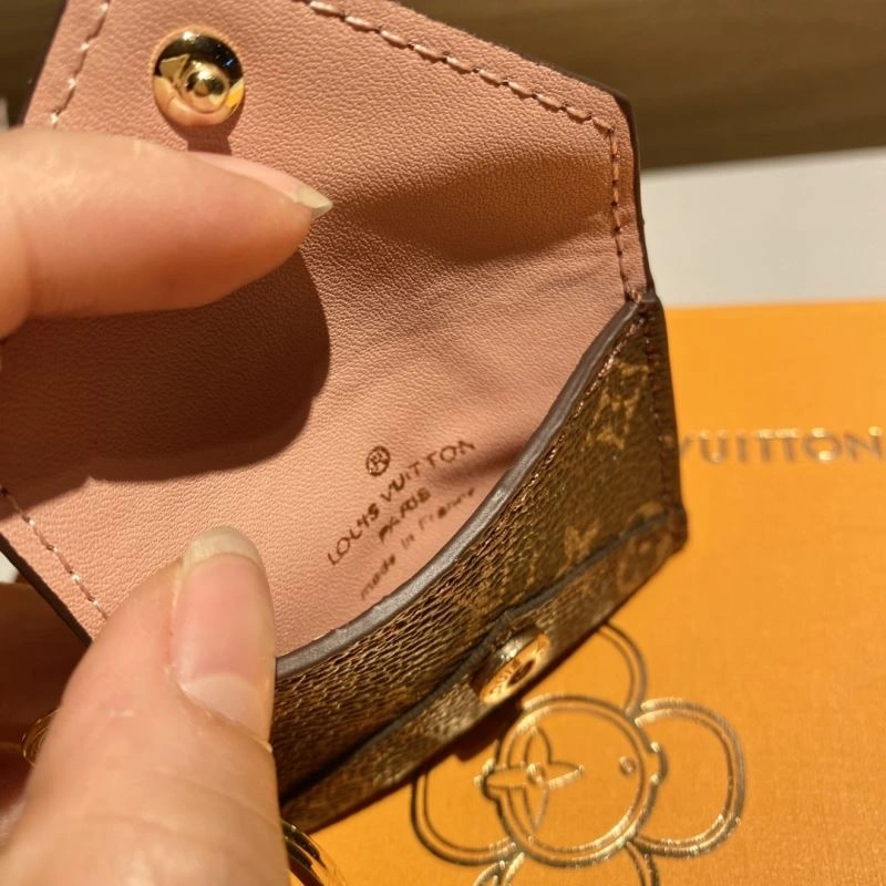 Value-priced Louis Vuitton Ornaments