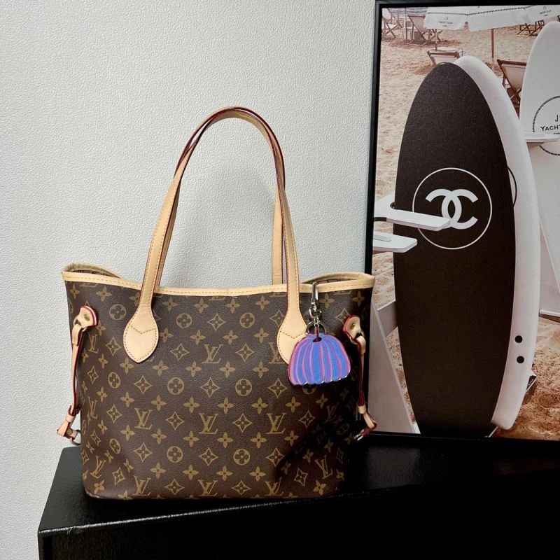 Brand-authenticated Louis Vuitton Ornaments