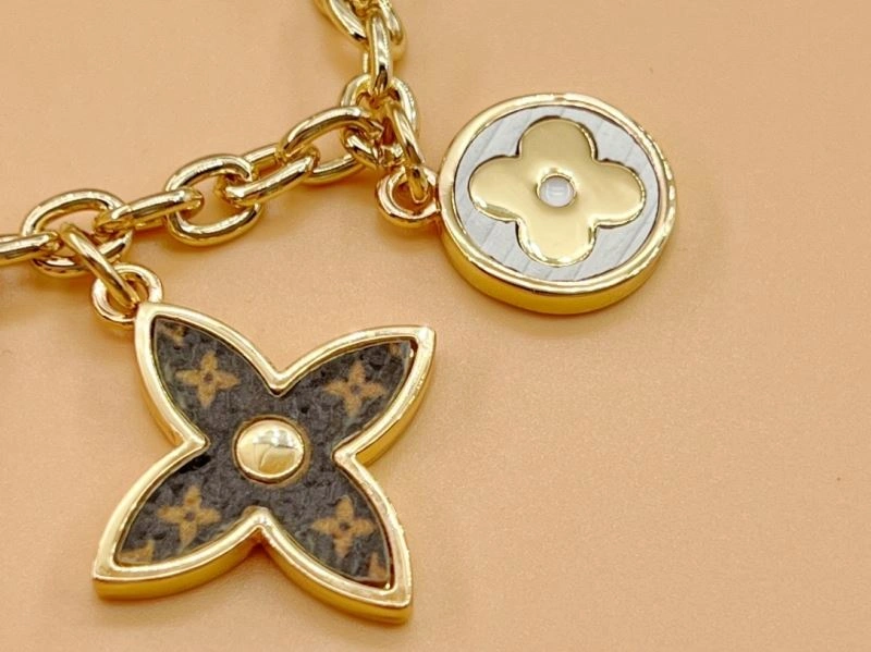 Low-cost Louis Vuitton Ornaments