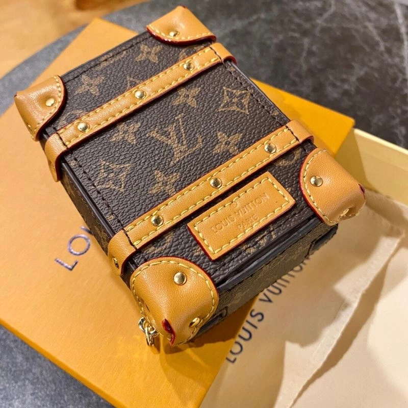Accurate model Louis Vuitton Ornaments