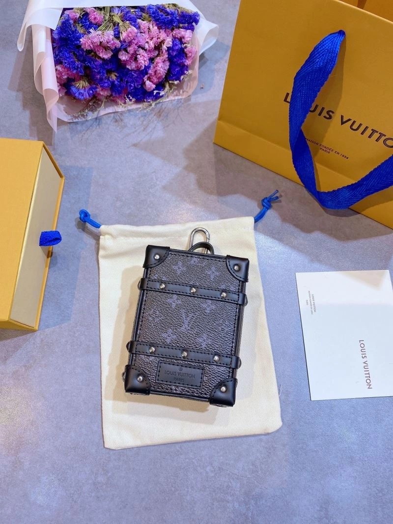 Indistinguishable Louis Vuitton Ornaments