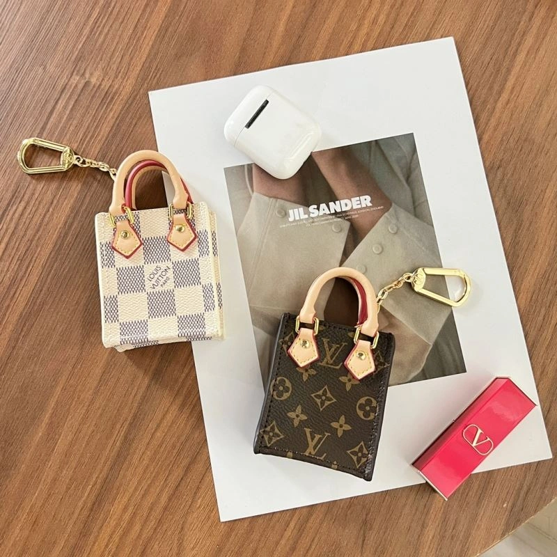 Low-cost Louis Vuitton Ornaments