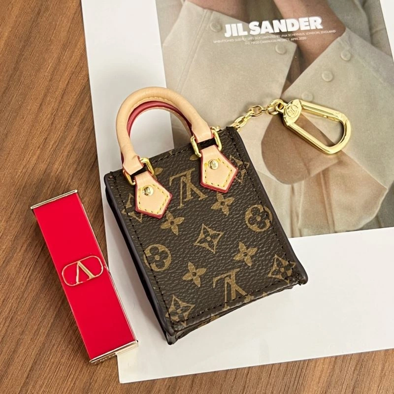 Low-cost Louis Vuitton Ornaments