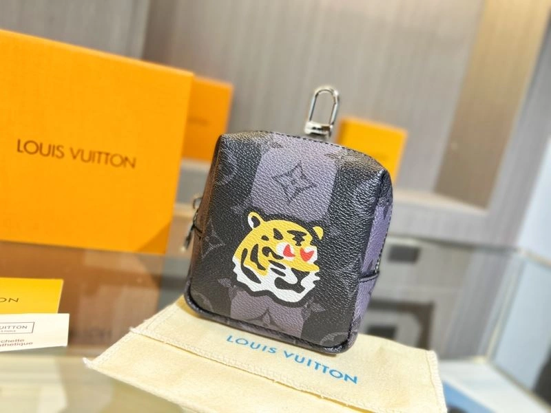 Accurate model Louis Vuitton Ornaments