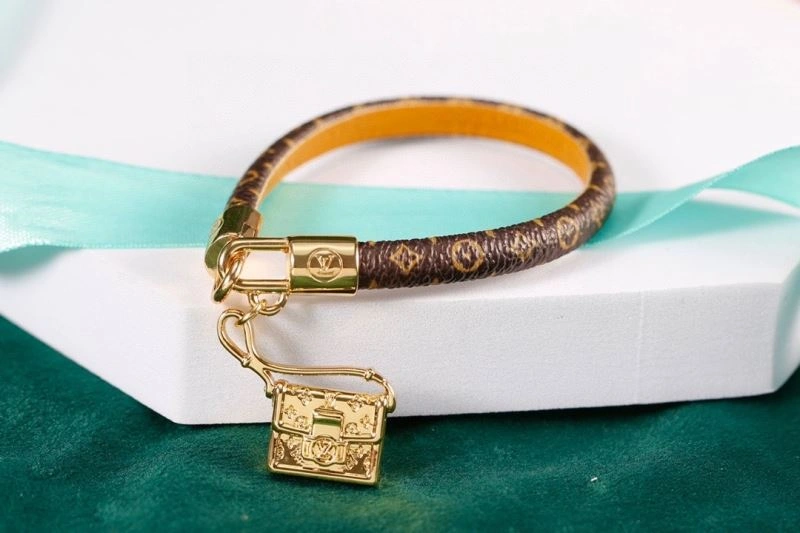 Cut-rate Louis Vuitton Ornaments