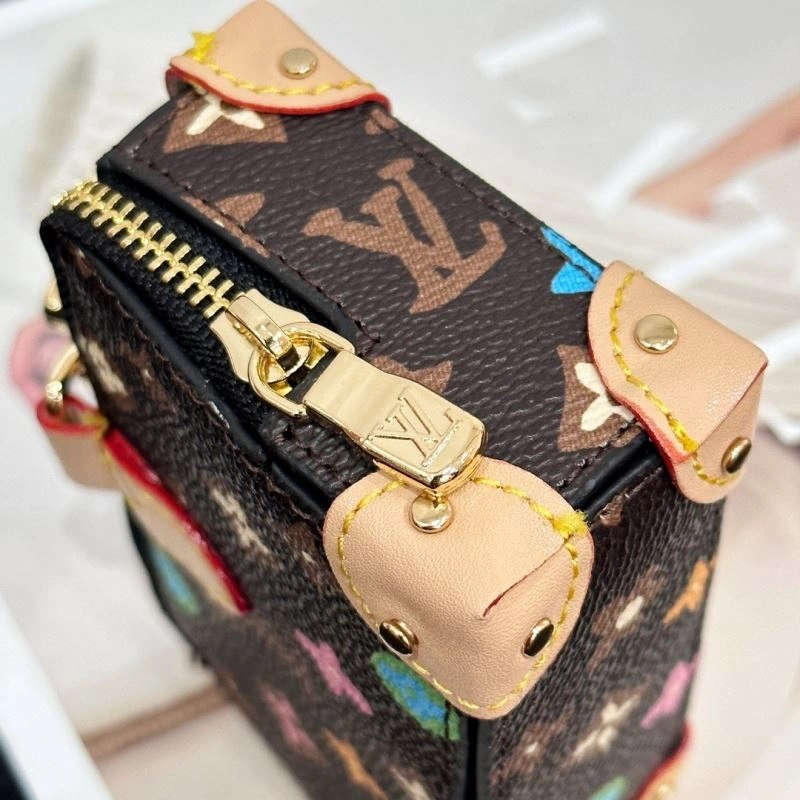 Bargain Louis Vuitton Ornaments