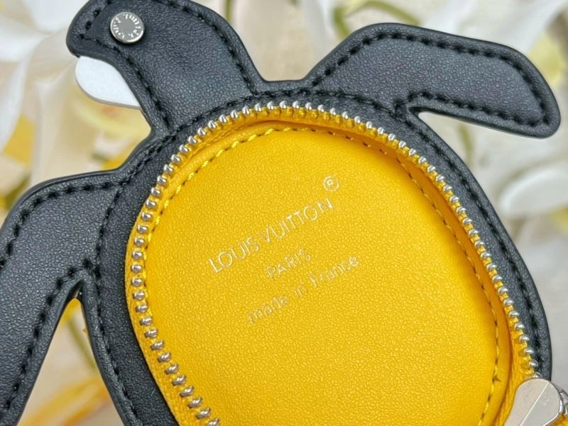 Cut-rate Louis Vuitton Ornaments