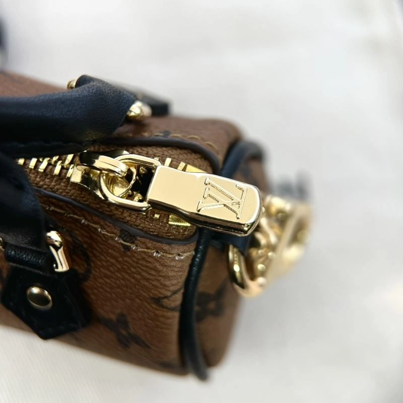 Bargain Louis Vuitton Ornaments