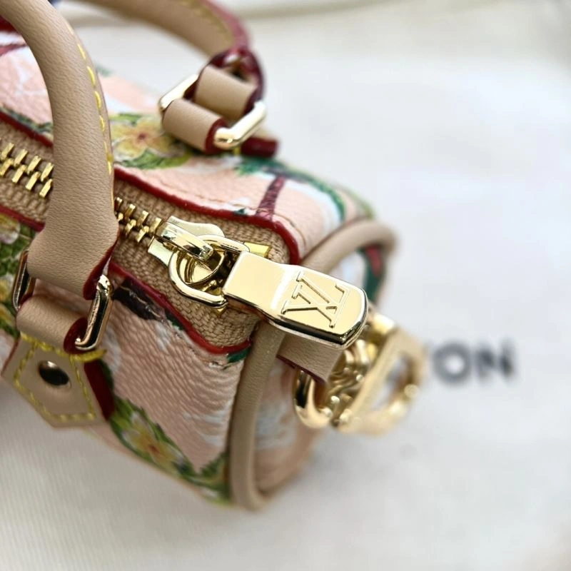 Low-cost Louis Vuitton Ornaments