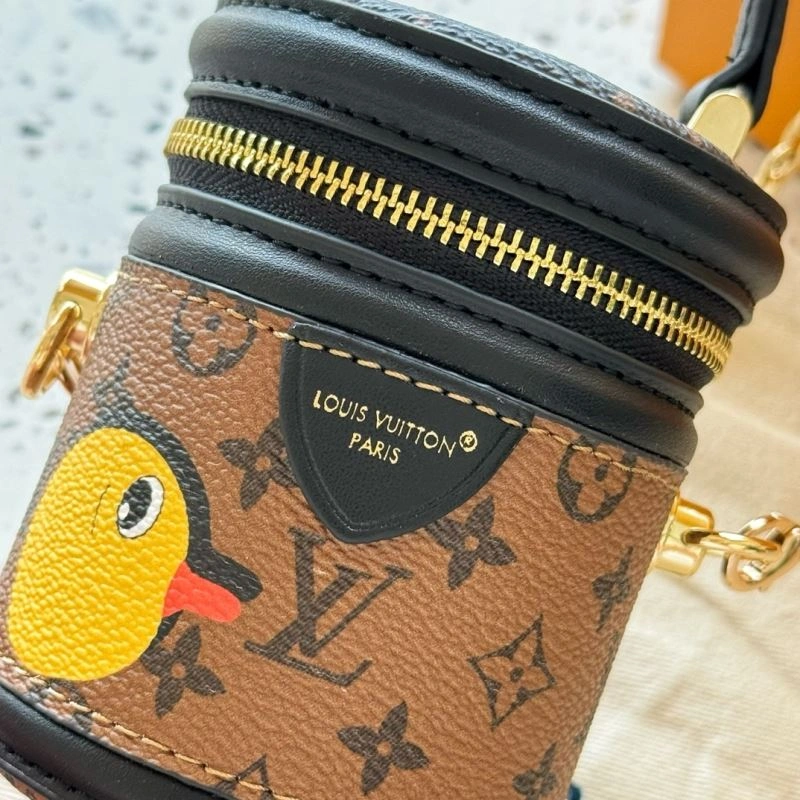 Precise copy Louis Vuitton Ornaments