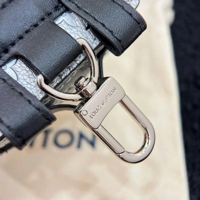 Low-cost Louis Vuitton Ornaments