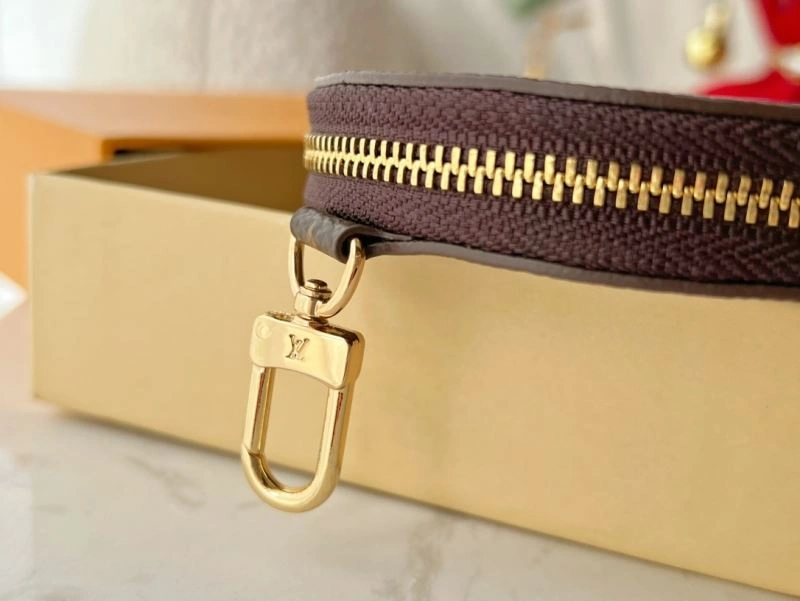 Top match Louis Vuitton Ornaments