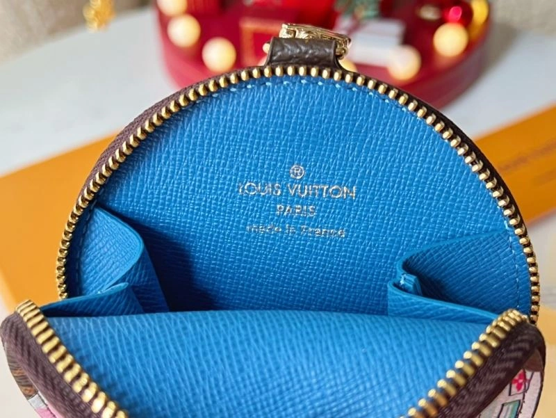 Precise copy Louis Vuitton Ornaments