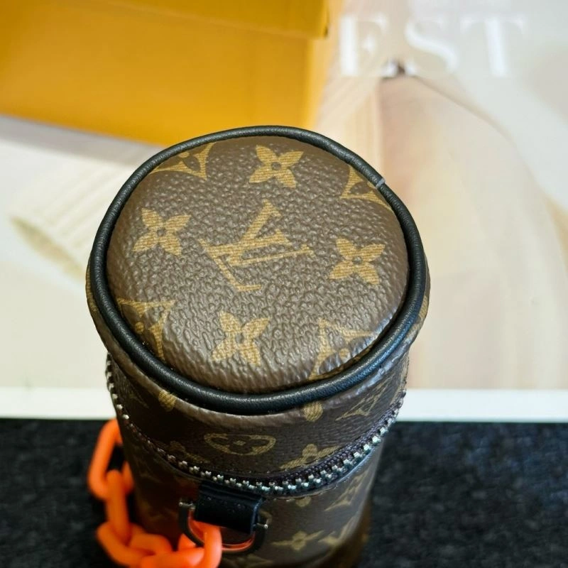 Low-cost Louis Vuitton Ornaments