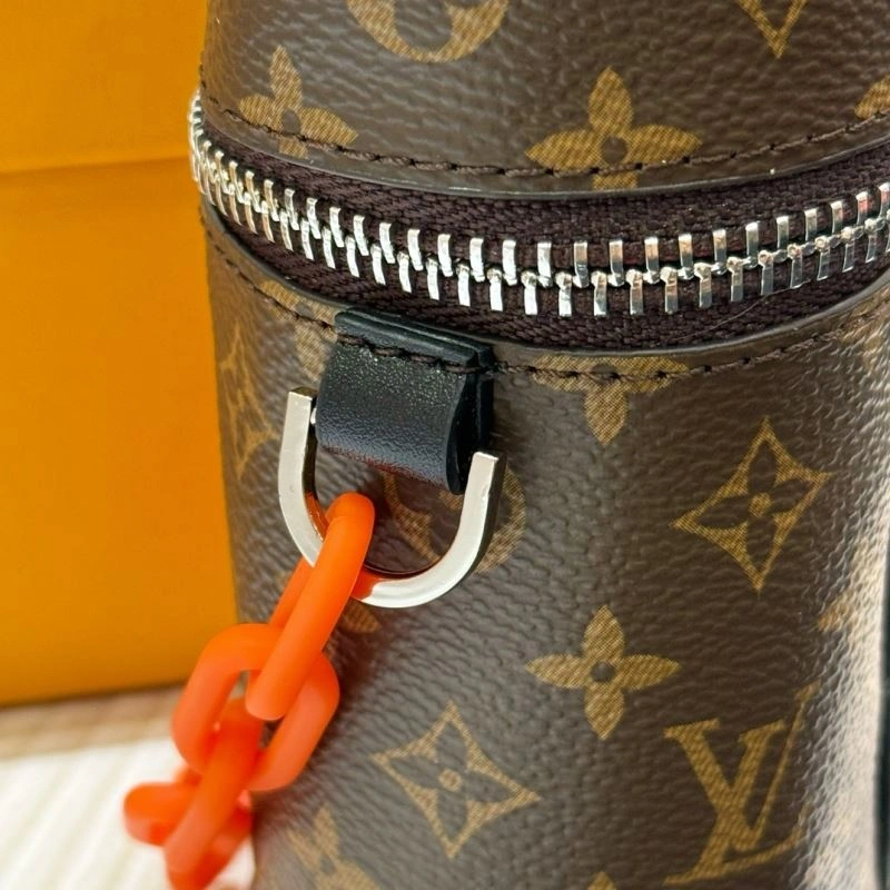 Low-cost Louis Vuitton Ornaments