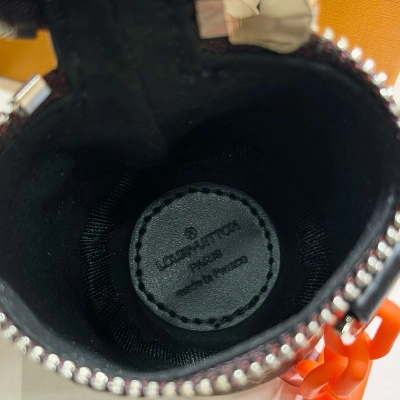 Low-cost Louis Vuitton Ornaments