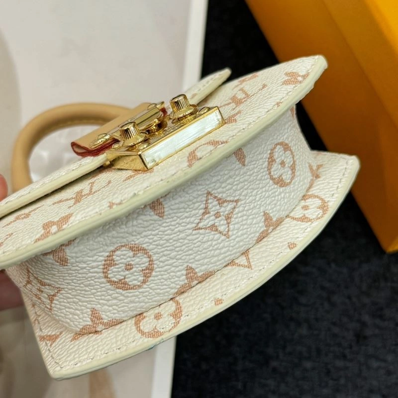 High accuracy Louis Vuitton Ornaments