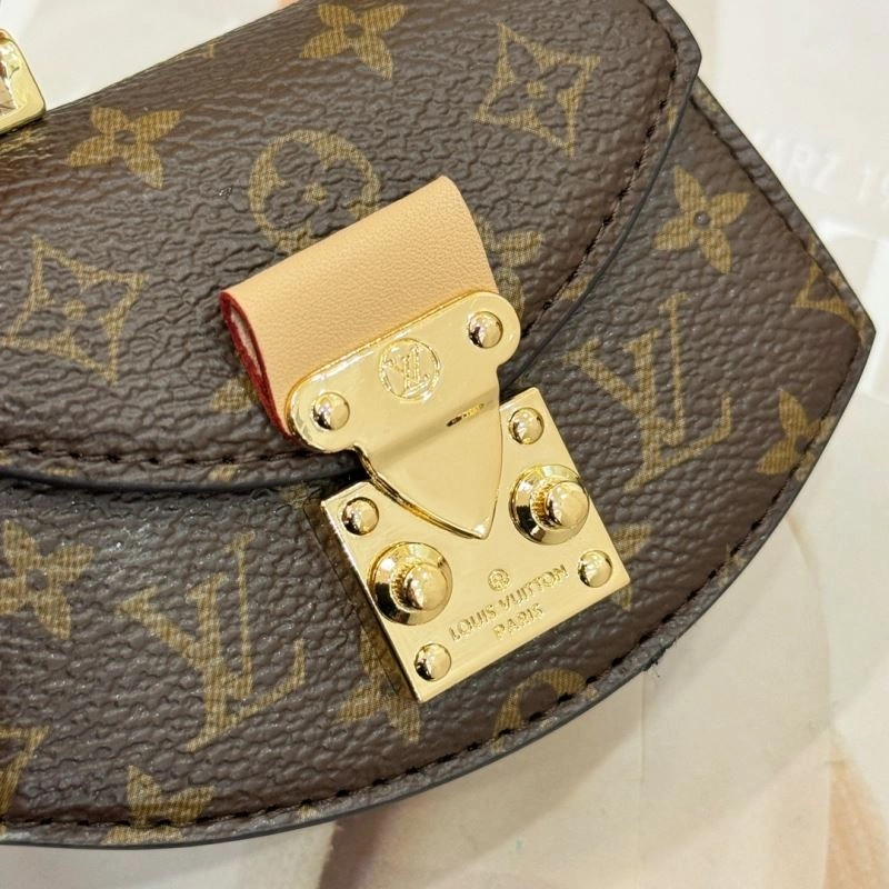 Top mirror Louis Vuitton Ornaments